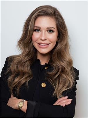 Monica Dabrowski | REALTOR.ca