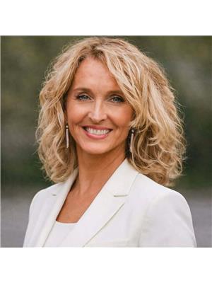 Stephanie Martynuck | REALTOR.ca