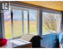 For sale: 45056 Range Road 275, Hill Spring, Alberta T0K1E0 - A2000531 ...