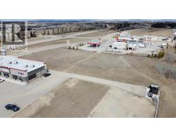 For sale: 6045 Parkwood Road, Blackfalds, Alberta T0M0J0 - A2040710 ...