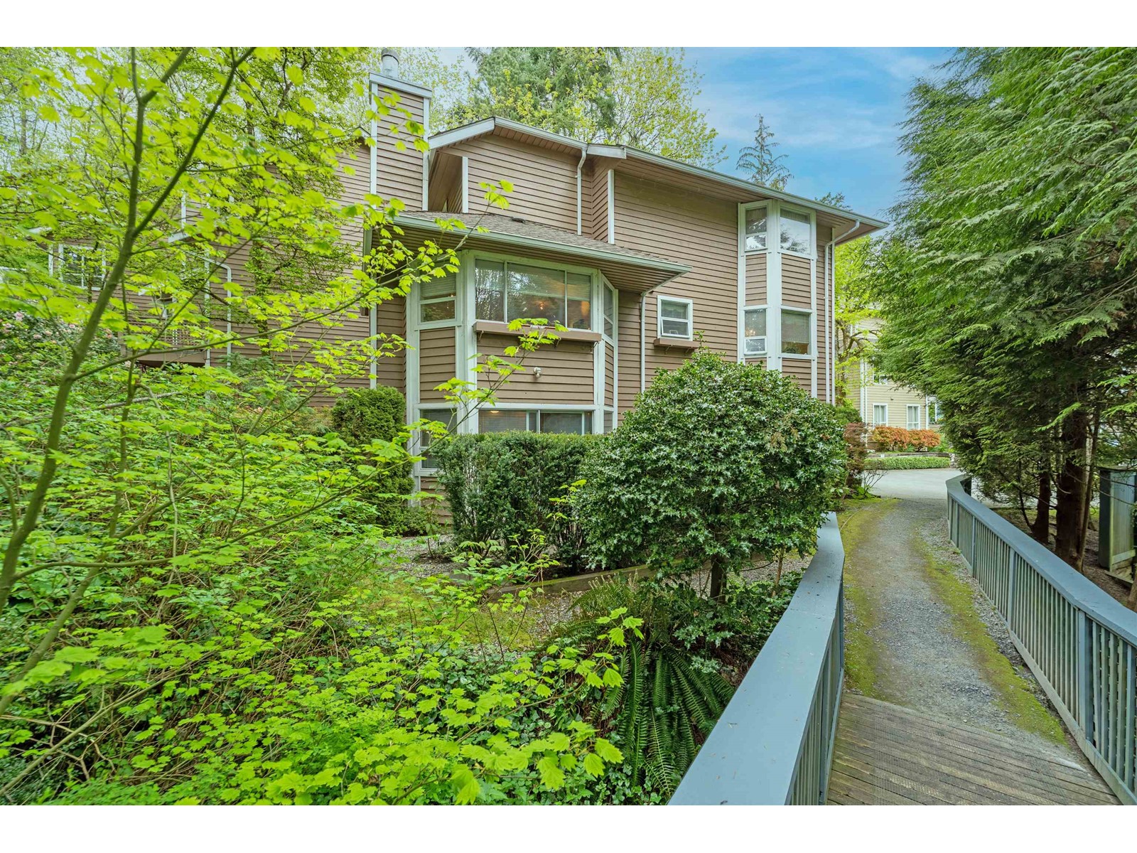 For Sale 44 9000 ASH GROVE CRESCENT Burnaby British Columbia V5A4M3 for-sale-44-9000-ash-grove-crescent-burnaby-british-columbia-v5a4m3