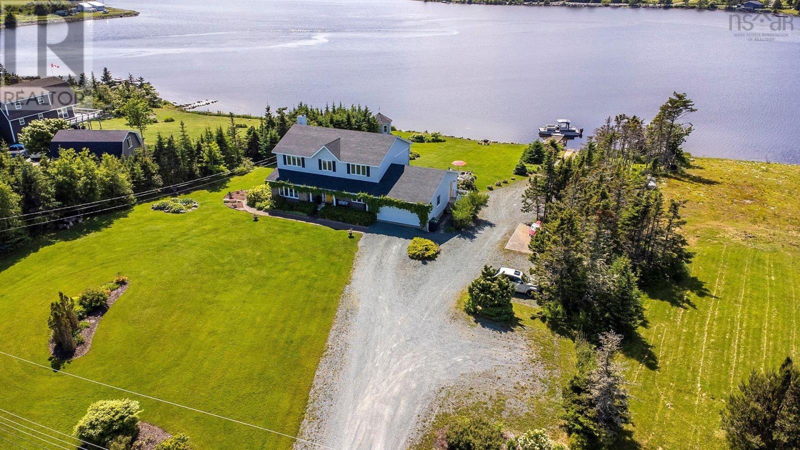 16 Emerald Drive, Three Fathom Harbour, Nova Scotia B0J1N0 | REALTOR.ca