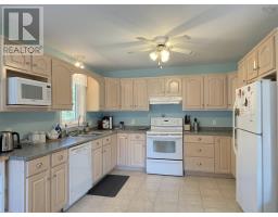 46176 Cabot Trail, Indian Brook, Nova Scotia B0C1H0 | REALTOR.ca
