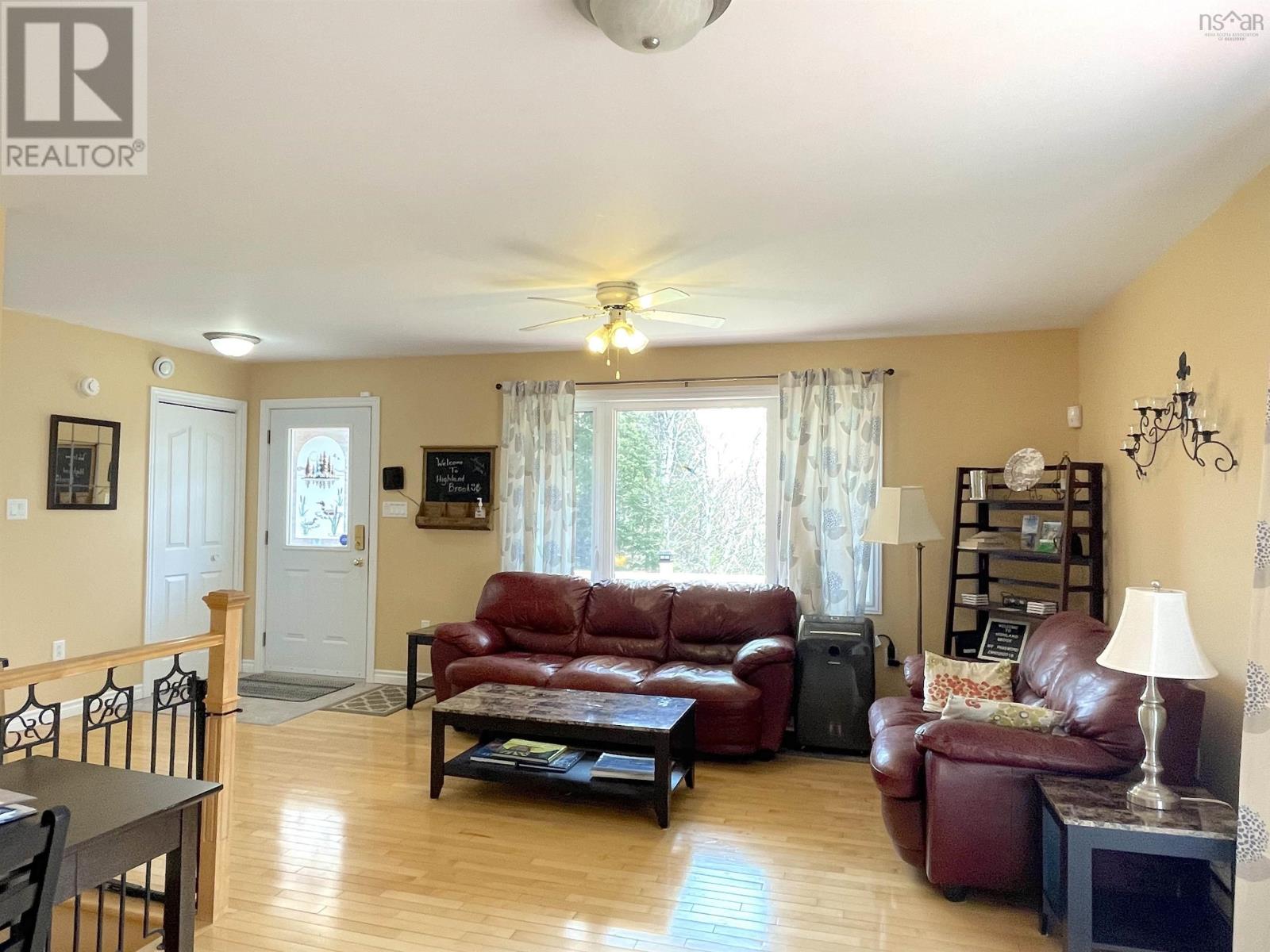 46176 Cabot Trail, Indian Brook, Nova Scotia B0C1H0 | REALTOR.ca