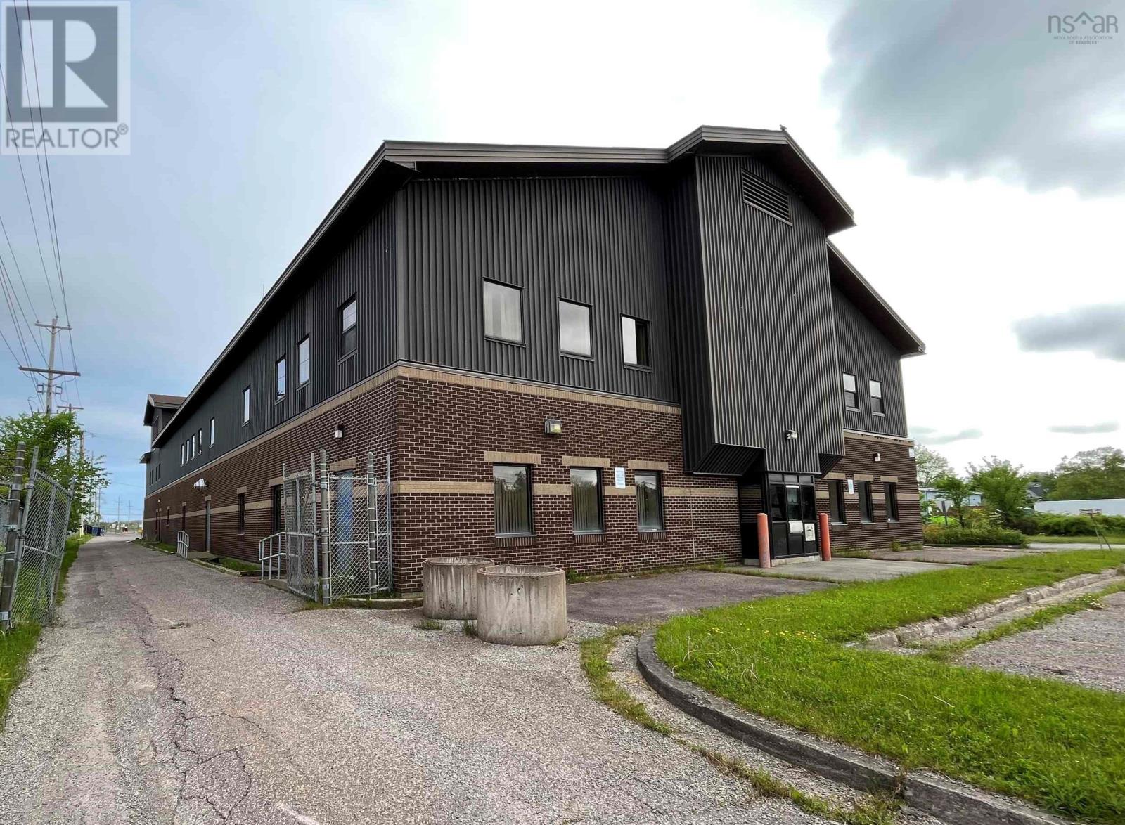 For sale: 235 Townsend Street, Sydney, Nova Scotia B1P5E7 - 202312351 ...