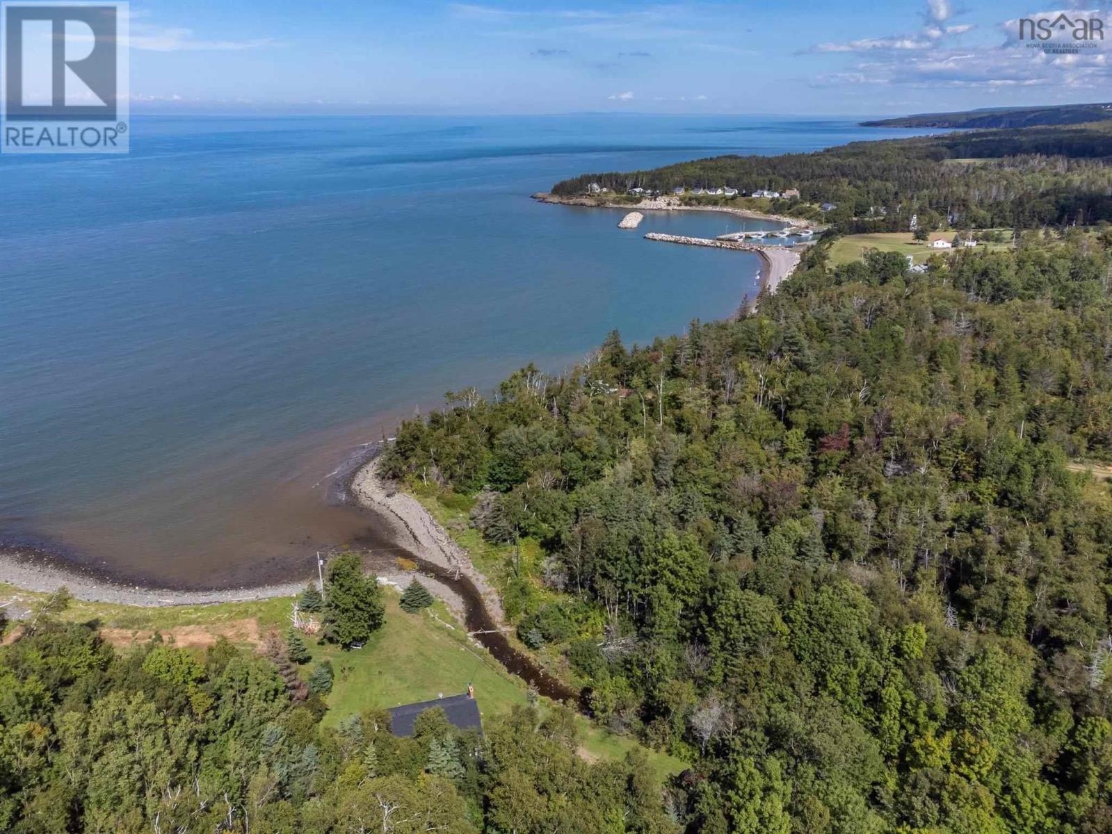 For sale: 7993 Shore Road, Hampton, Nova Scotia B0S1L0 - 202310729 ...