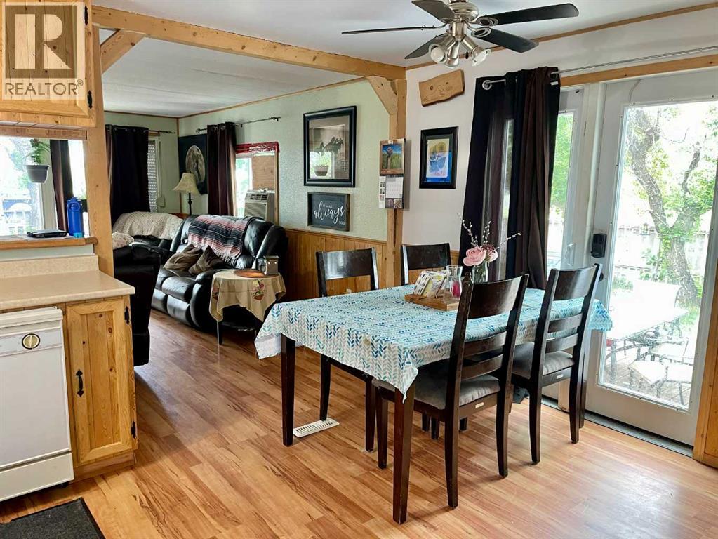 For sale: 108 5 Street, Cadogan, Alberta T0B3A0 - A2060541 | REALTOR.ca