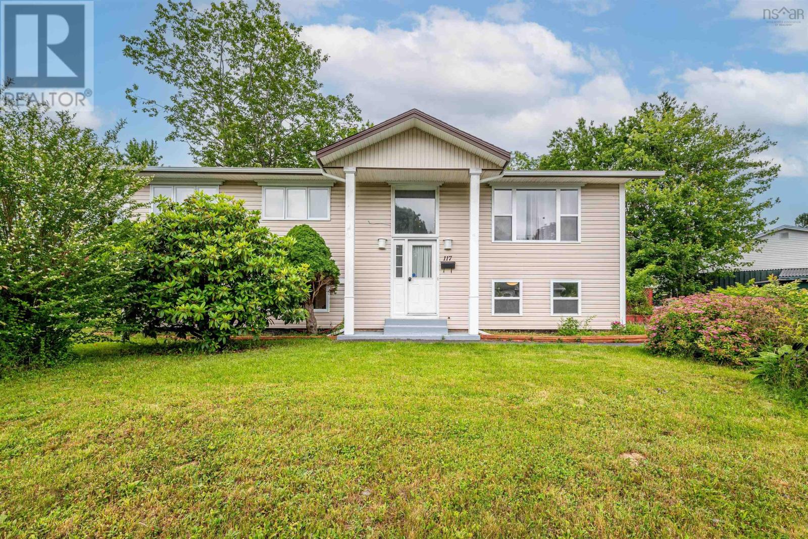 For sale: 117 Stokil Drive, Lower Sackville, Nova Scotia B4C2V5 ...