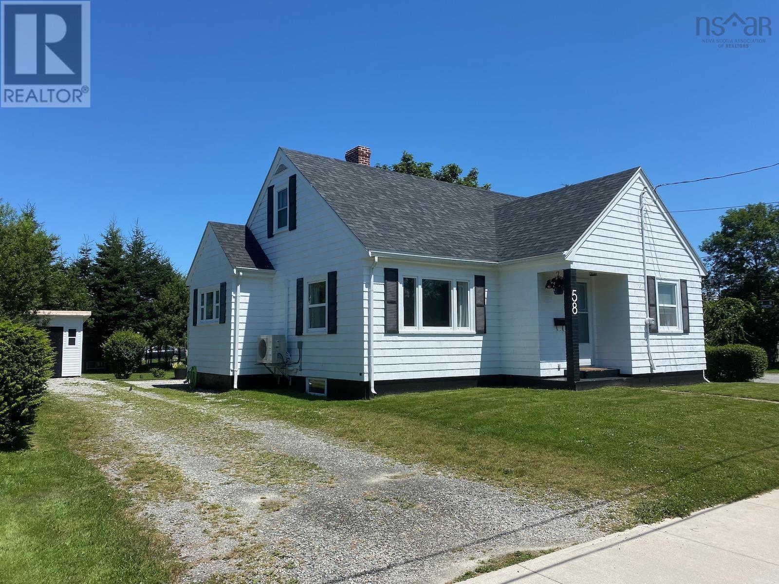 For sale: 58 King Street, Yarmouth, Nova Scotia B5A2Y1 - 202316161 ...