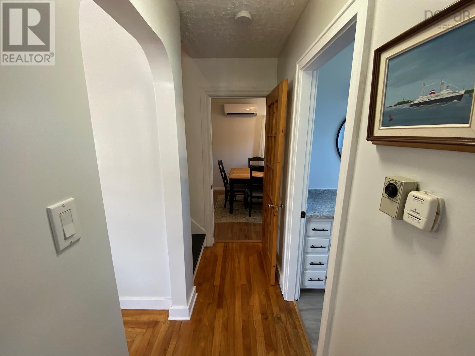 For sale: 58 King Street, Yarmouth, Nova Scotia B5A2Y1 - 202316161 ...