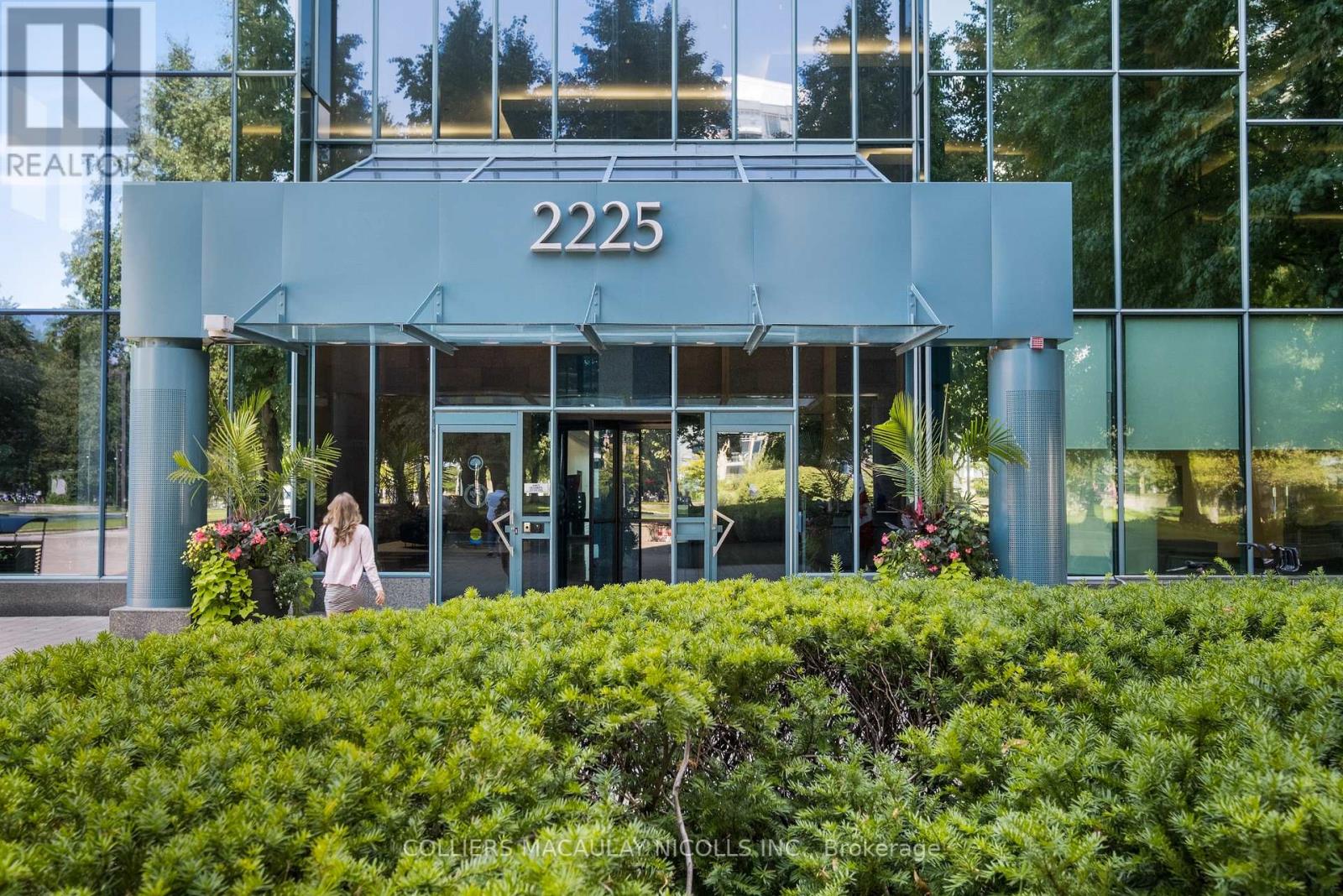 For lease: 305 - 2255 SHEPPARD AVENUE E, Toronto (Henry Farm), Ontario ...