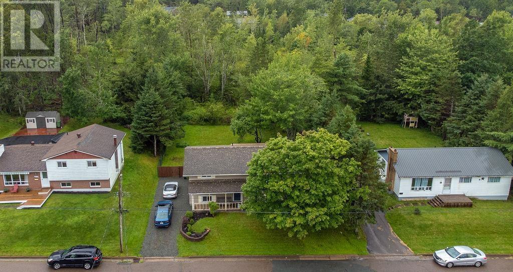 For sale: 200 LYMAN Street, Truro, Nova Scotia B2N4S6 - 202317542 ...