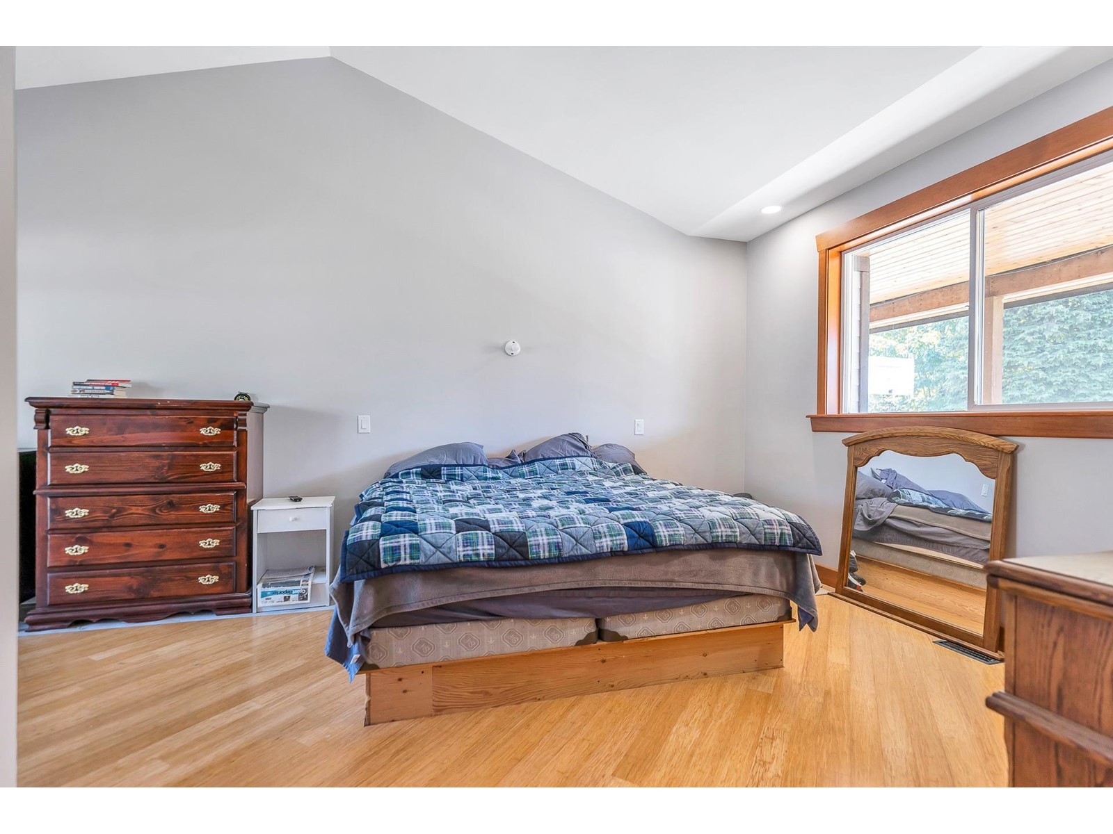 For sale: 857 BRADNER ROAD, Abbotsford, British Columbia V4X1H8 ...