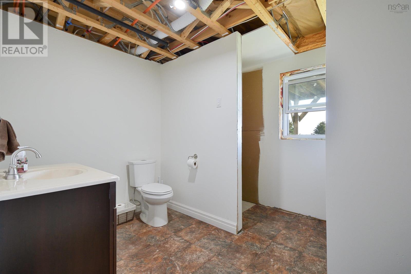 For sale: 2868 High Road, Arichat, Nova Scotia B0E2L0 - 202321650 ...