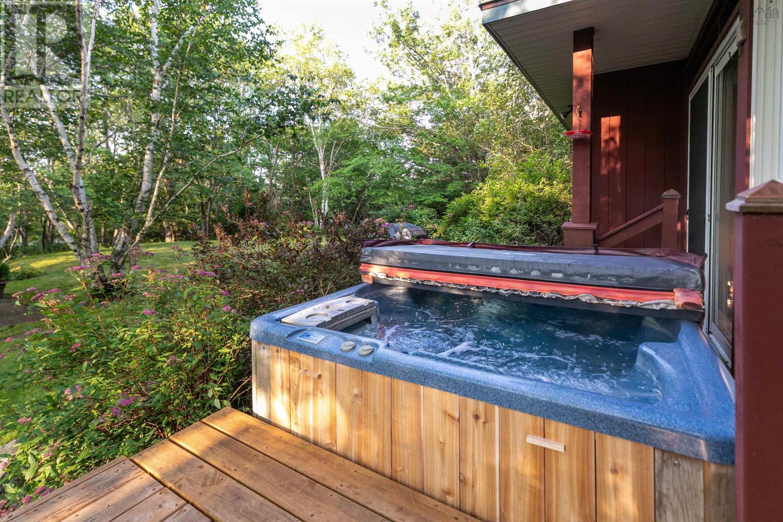 For sale: 34 Noble Court, Hubley, Nova Scotia B3Z1A7 - 202314835 ...