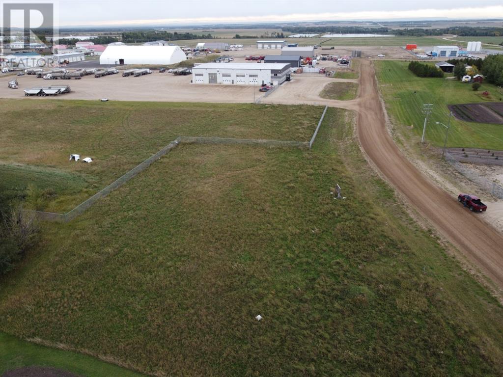 For sale: 590 7 Avenue W, Beaverlodge, Alberta T0H0C0 - A2006156 ...