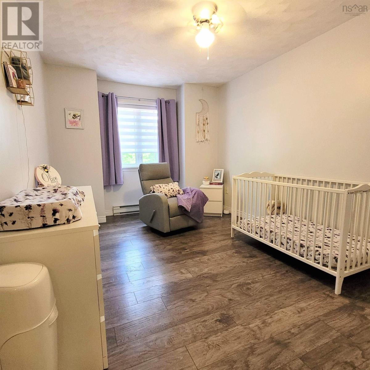 For sale: 184 North Street, Springhill, Nova Scotia B0M1X0 - 202311369 ...