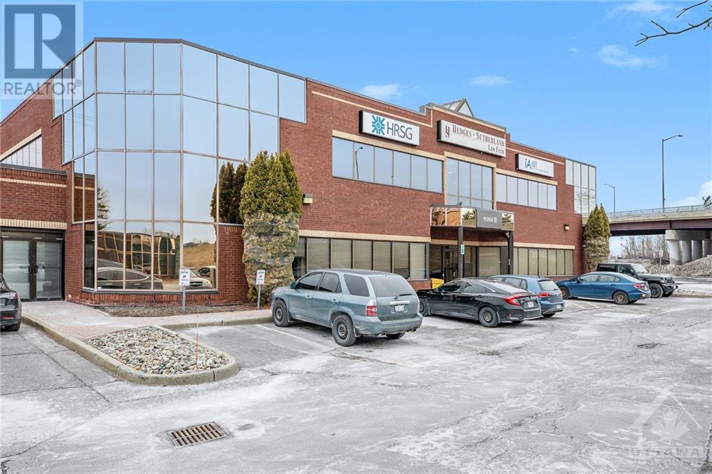 For rent: 100 - 6 ANTARES DRIVE, Country Place - Pineglen - Crestview ...