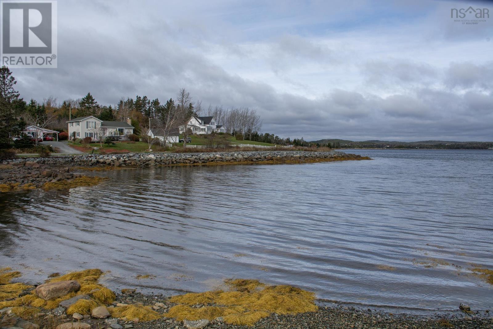 For sale: 58 Faulkner Crescent, Jeddore, Nova Scotia B0J1P0 - 202323744 ...