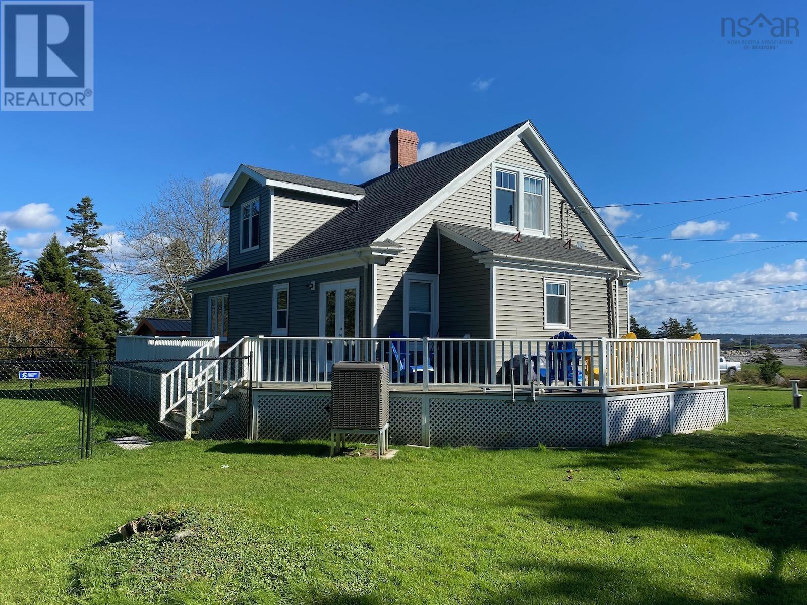 14 Sweeney Lane, Cape Forchu, Nova Scotia B5A5G7 | REALTOR.ca
