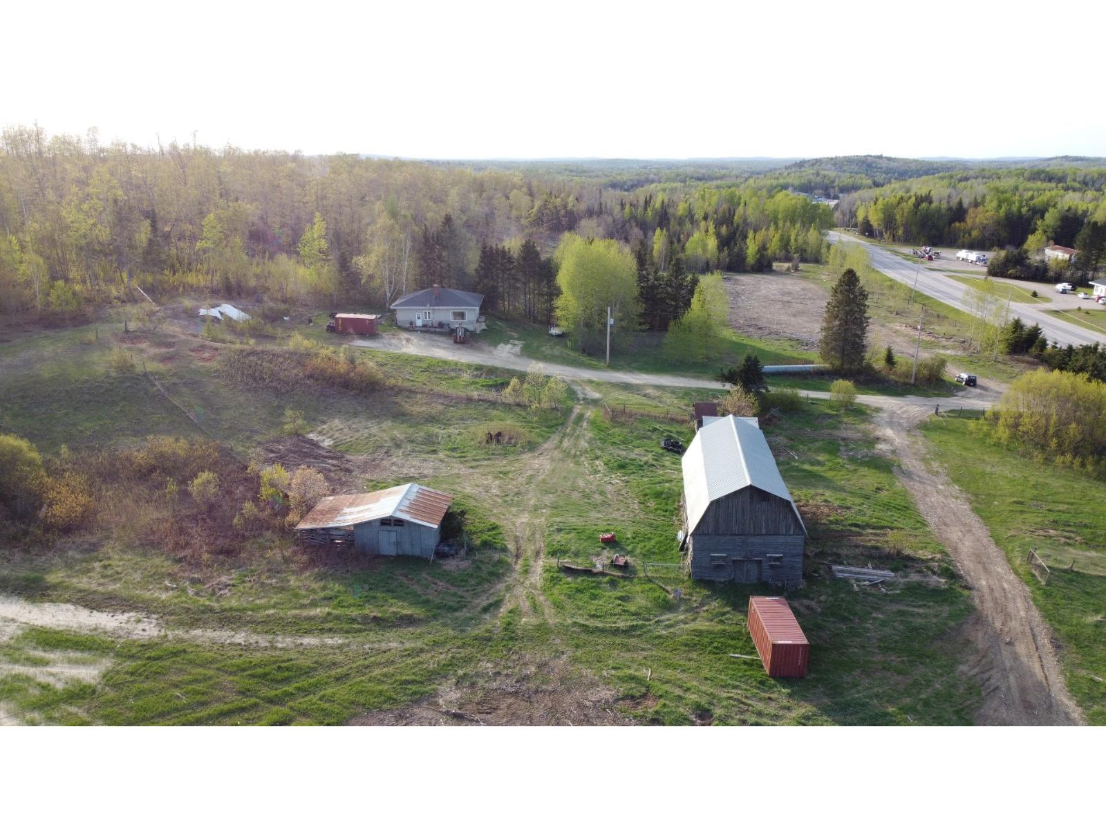 For sale: 1572 Route Transcanadienne, Grand-Remous, Quebec J0W1E0 ...