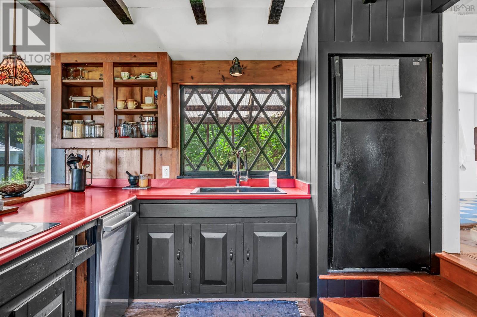 5132 Sandy Point Road, Jordan Ferry, Nova Scotia B0T1W0 | REALTOR.ca