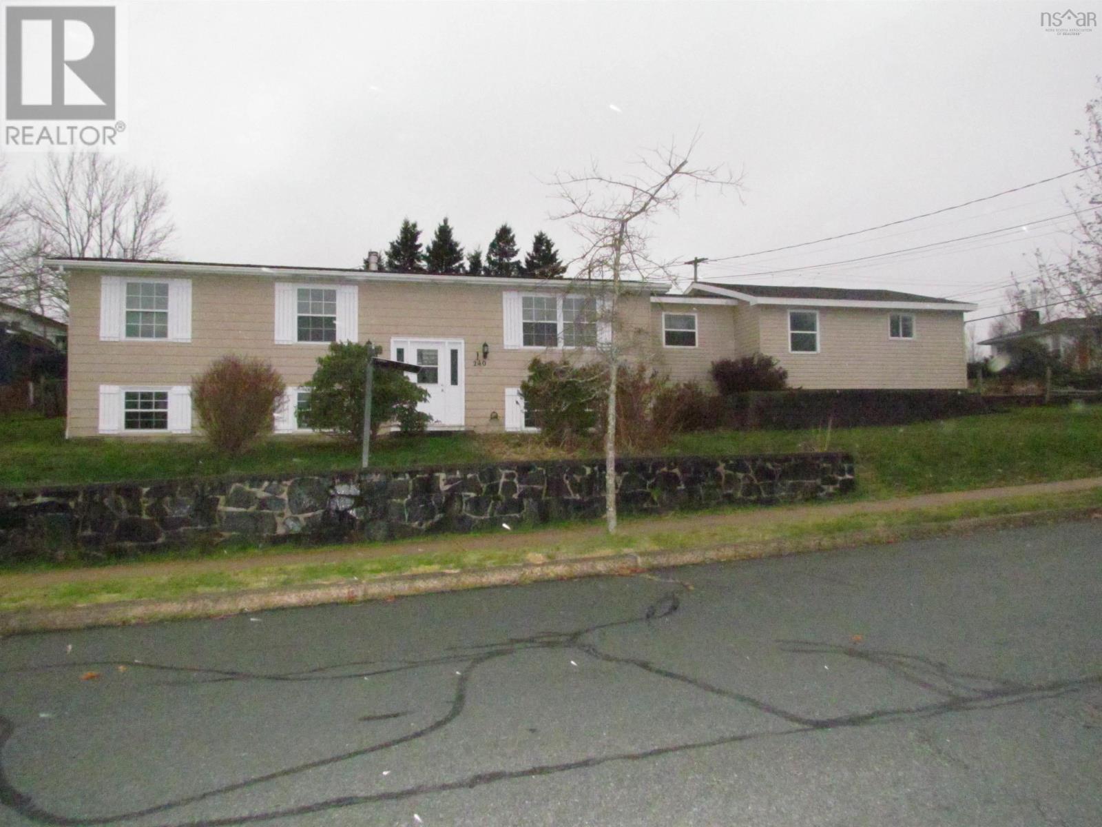 240 Poplar Drive, Cole Harbour, Nova Scotia B2W4K5 | REALTOR.ca