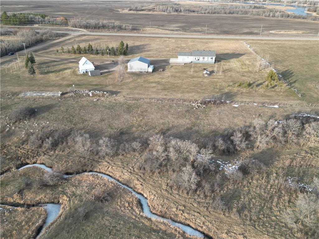 For sale: 11167 100 Road W, Killarney, Manitoba R0K1G0 - 202331862 ...
