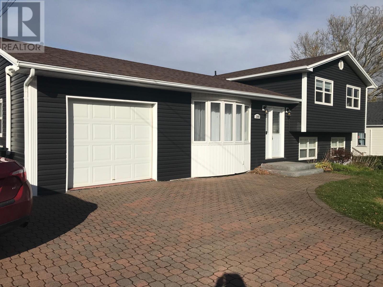 For sale: 188 Alexandra Street, Sydney, Nova Scotia B1S2E6 - 202324532 ...