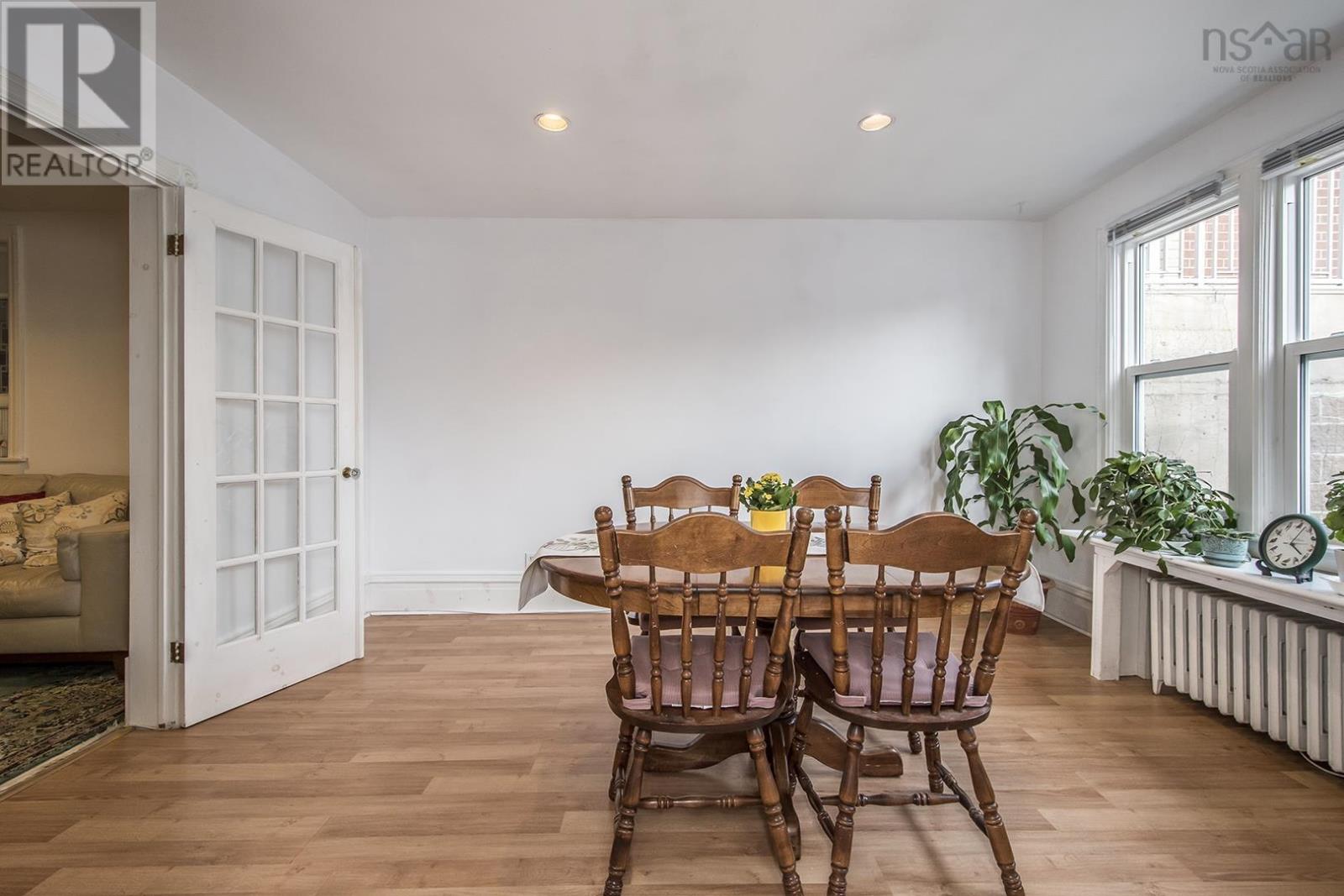 6058 Quinpool Road, Halifax, Nova Scotia B3L1A1 | REALTOR.ca