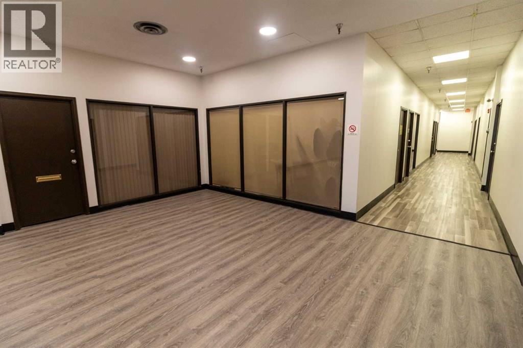 For lease: Suite C, 2411 4 Street NW, Calgary, Alberta T2M2Z8 ...
