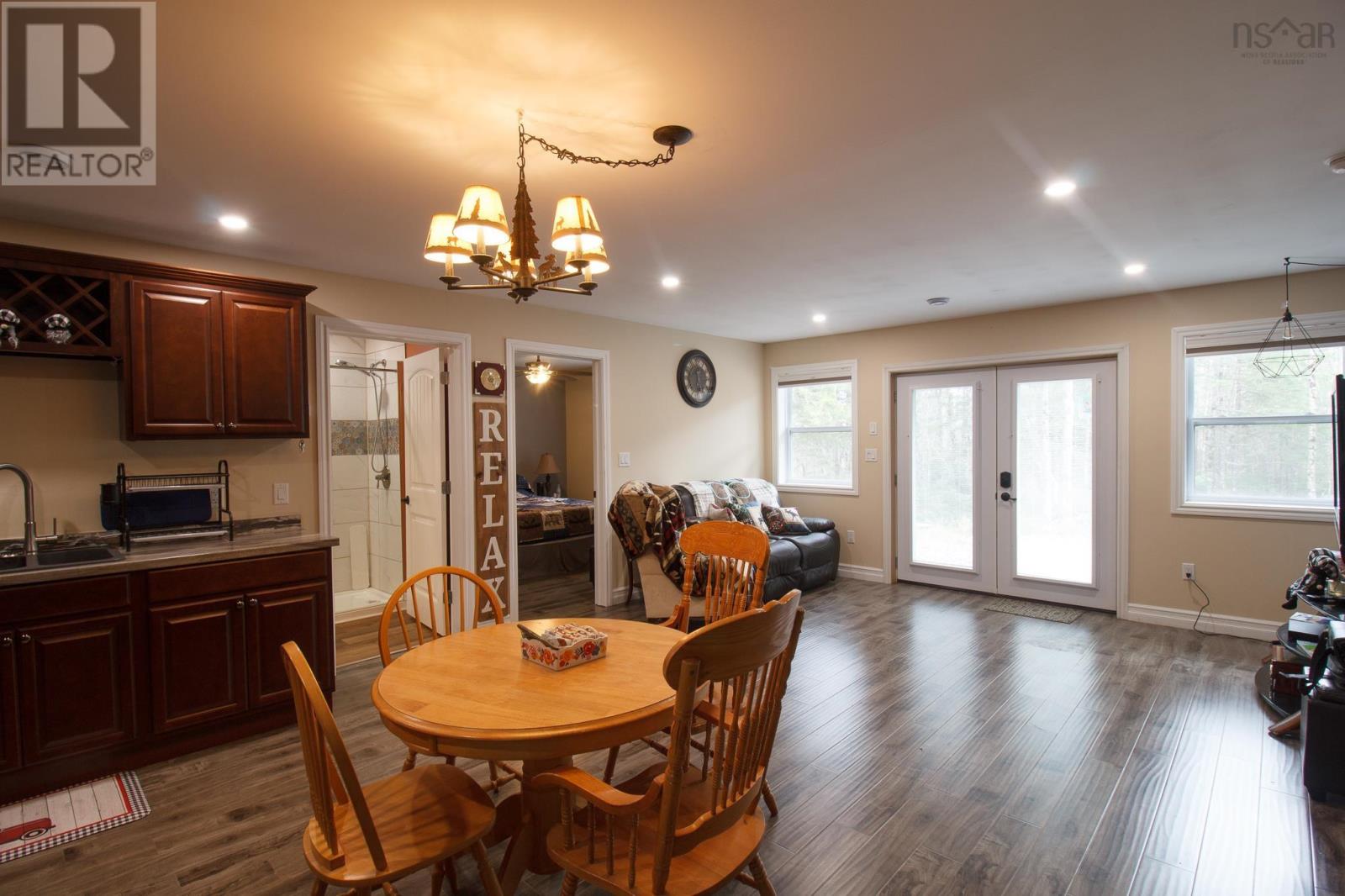 For sale: 125 Pine hill Drive, Vaughan, Nova Scotia B0N2T0 - 202324642 | REALTOR.ca