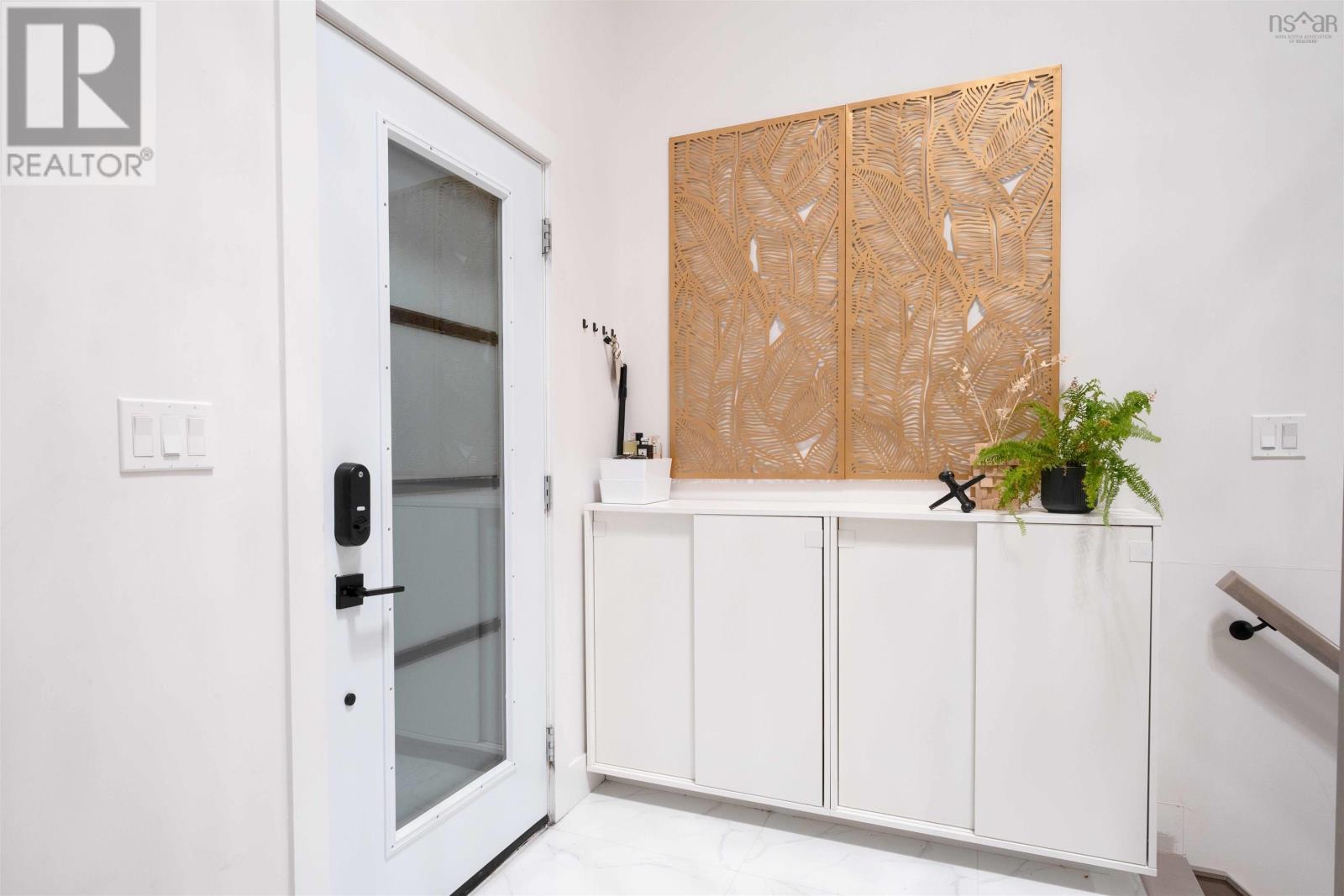 For sale: 129 Elizabeth Doane Drive, Bedford, Nova Scotia B4B1G5 ...