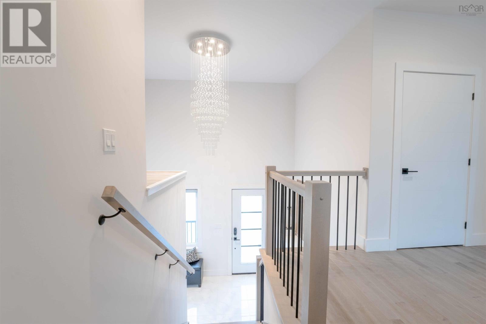 For sale: 129 Elizabeth Doane Drive, Bedford, Nova Scotia B4B1G5 ...