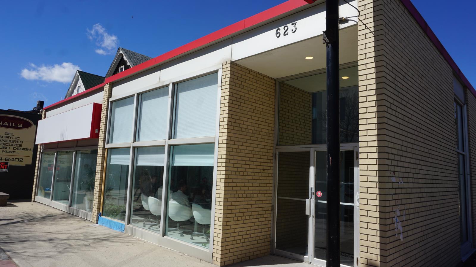 For lease: 623 Corydon Ave, Winnipeg, Manitoba R3M0W3 ...