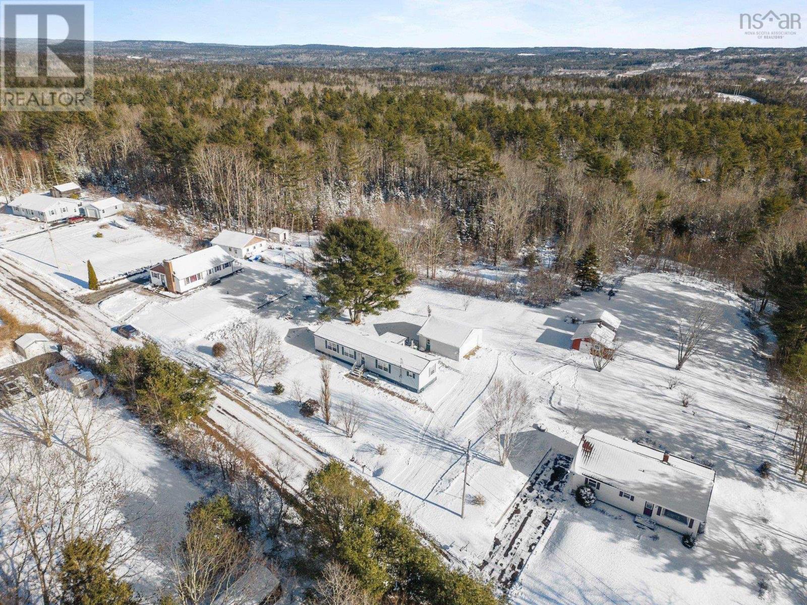16 Hillcrest Road, Chester Basin, Nova Scotia B0J1K0 | REALTOR.ca