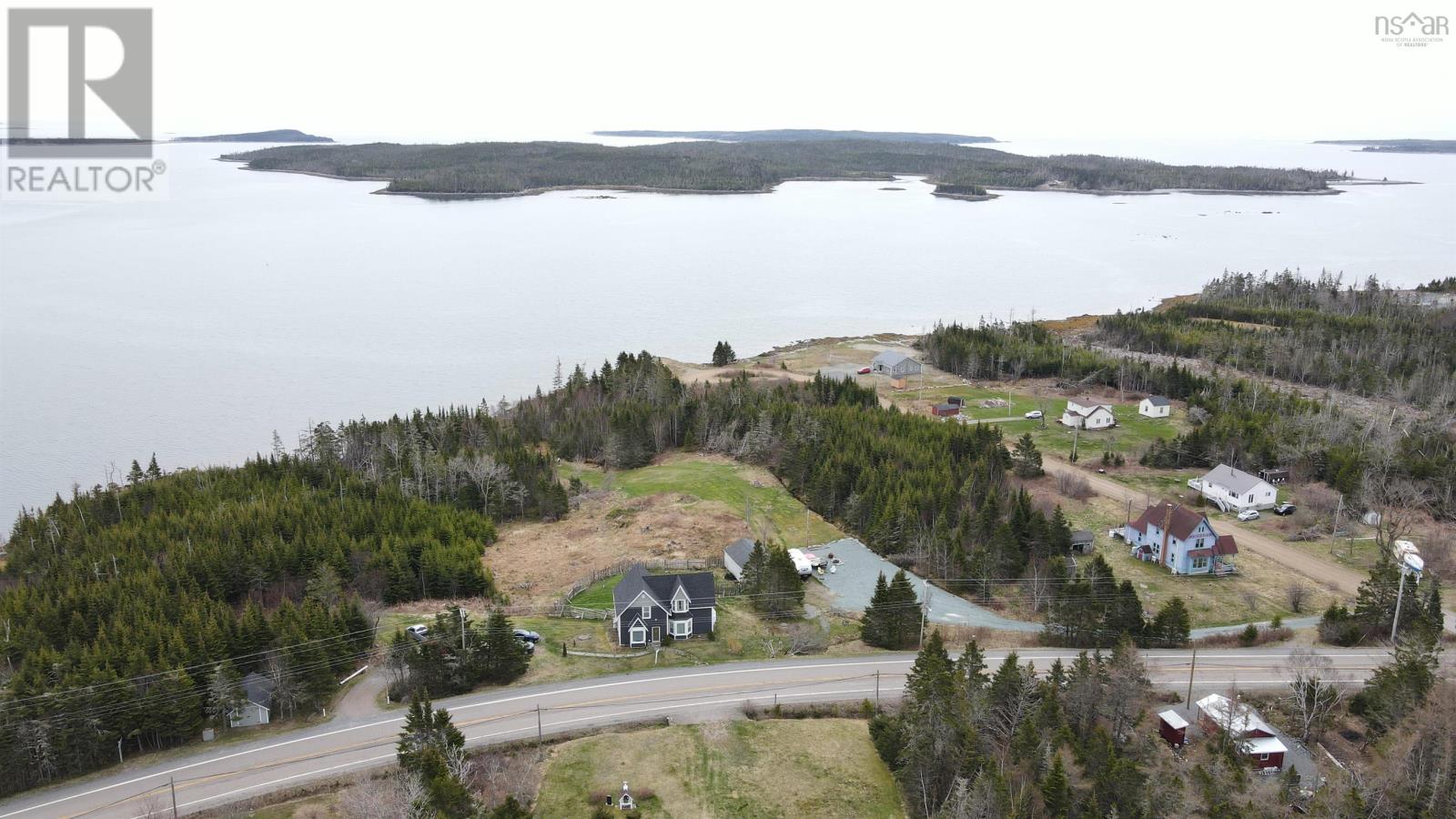 For sale: 5006 Highway 7, Liscomb, Nova Scotia B0J2A0 - 202324057 ...