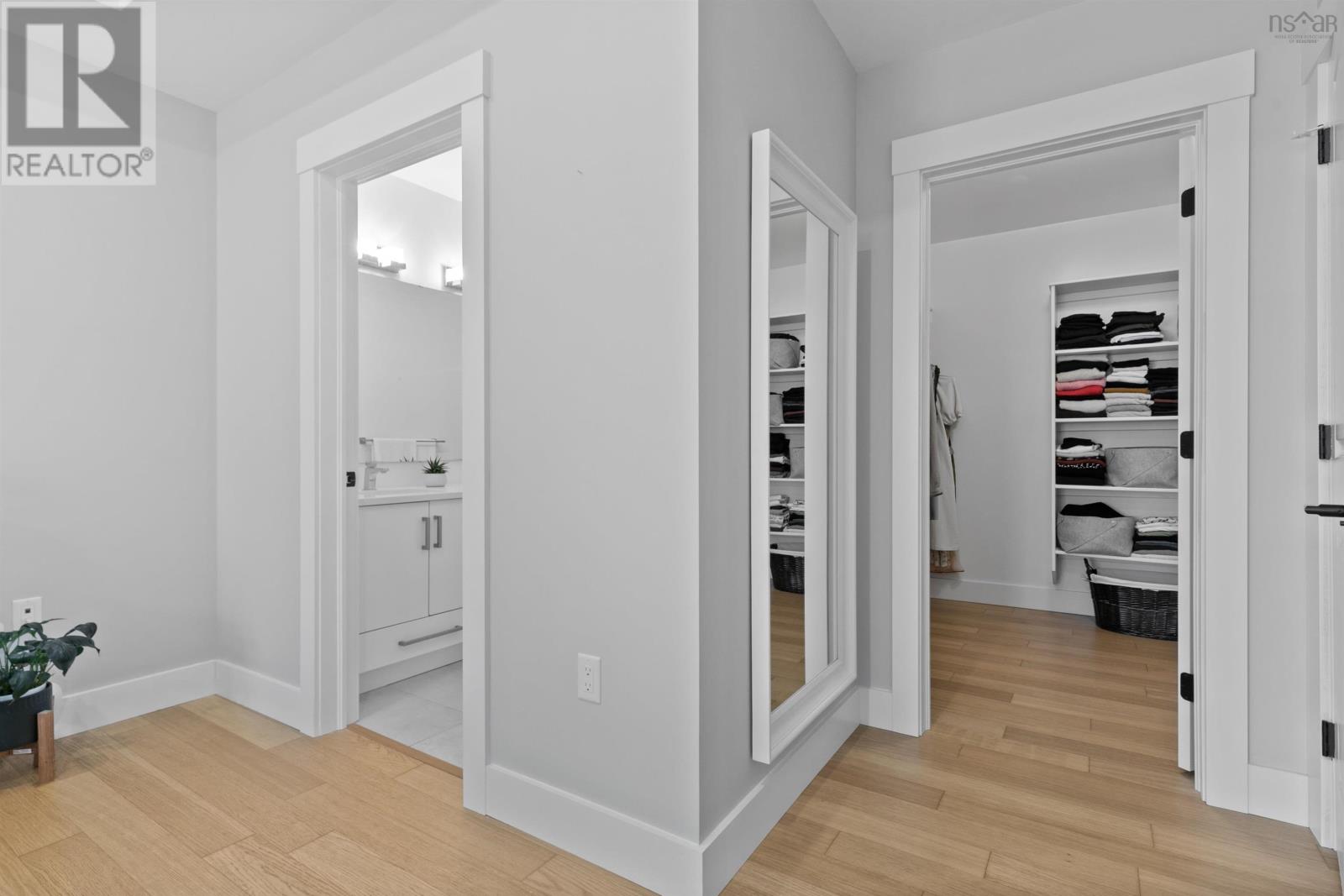 402 1990 Vernon Street, Halifax, Nova Scotia B3H0B8 | REALTOR.ca