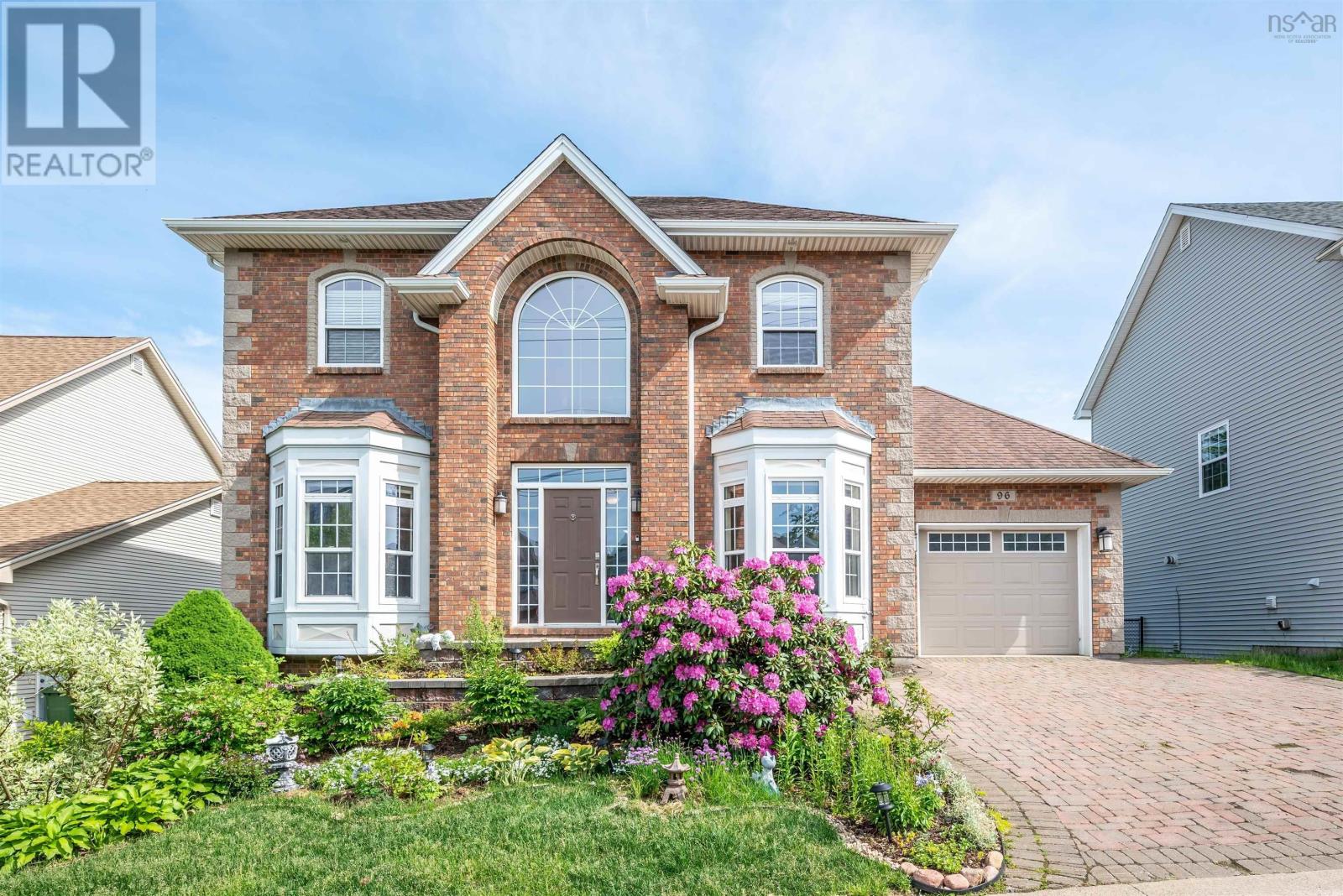 For sale: 96 Starboard Drive, Halifax, Nova Scotia B3M4T5 - 202402181 ...