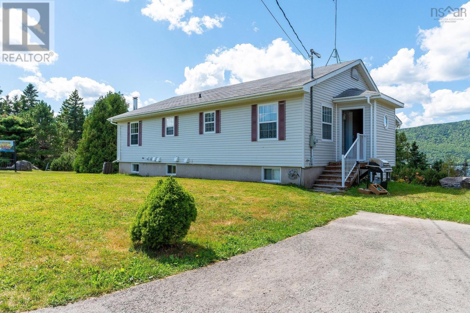 For sale: 938 Highway 312, Englishtown, Nova Scotia B0C1H0 - 202306509 ...