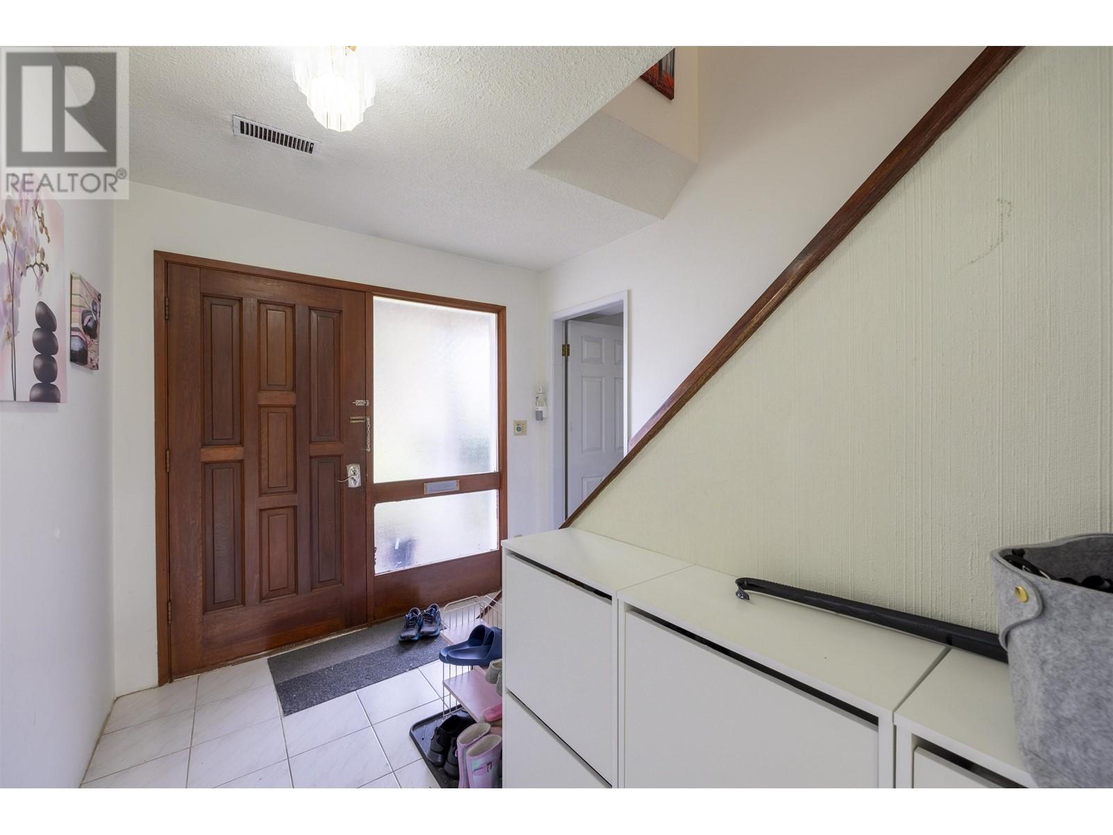 For sale: 5555 WALLACE ROAD, Richmond, British Columbia V7E2C4 ...