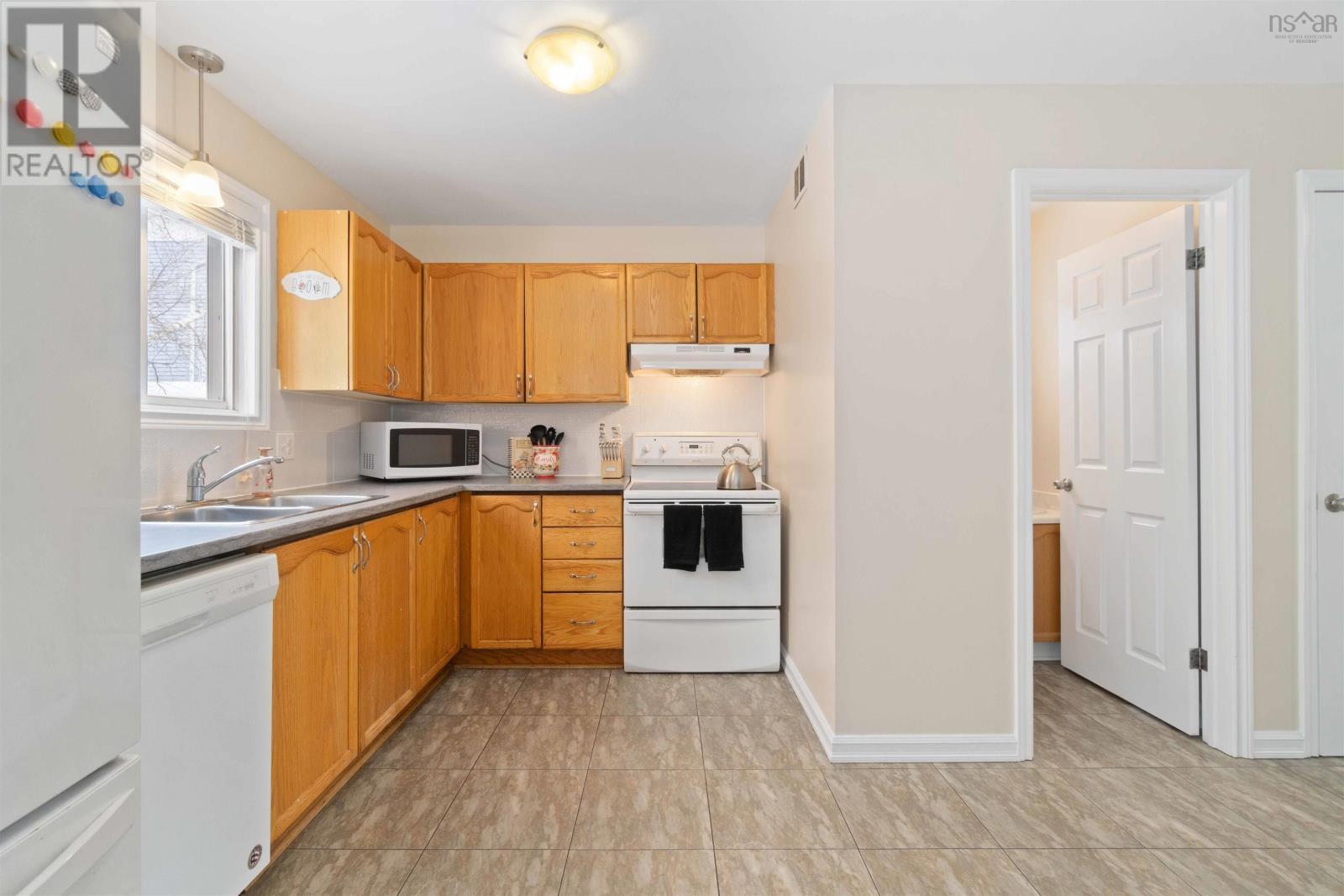 17 Sami Drive, Lower Sackville, Nova Scotia B4C3S4 | REALTOR.ca