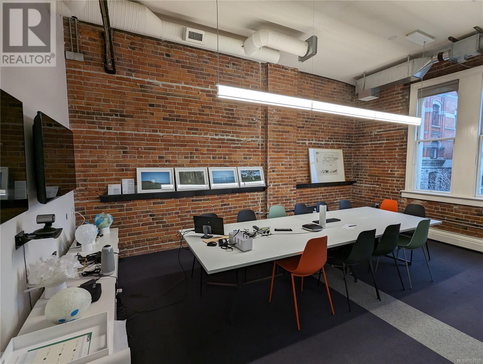 For lease: 205 26 Bastion Sq, Victoria, British Columbia V8W1H9 ...