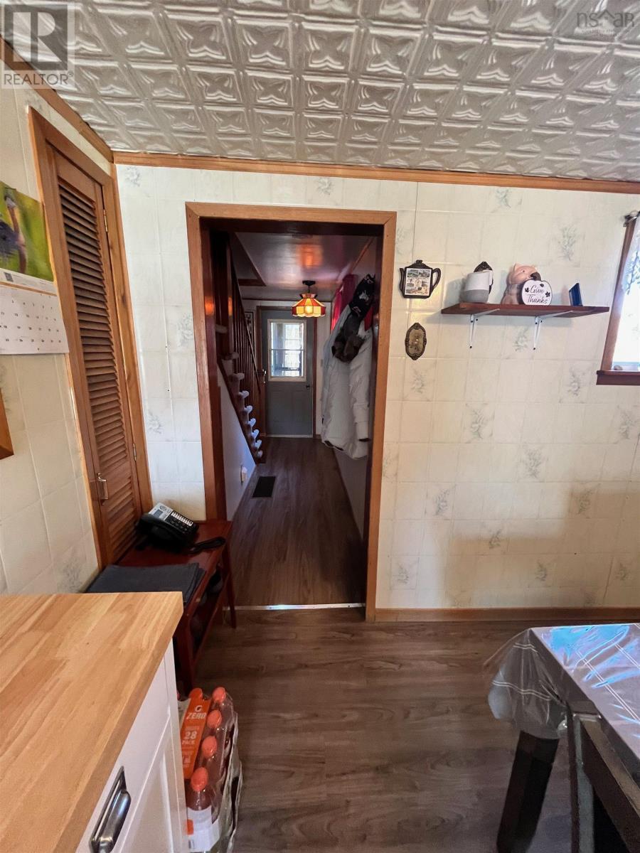 12 Pineview Road, Sunnyville, Nova Scotia B0H1N0 | REALTOR.ca