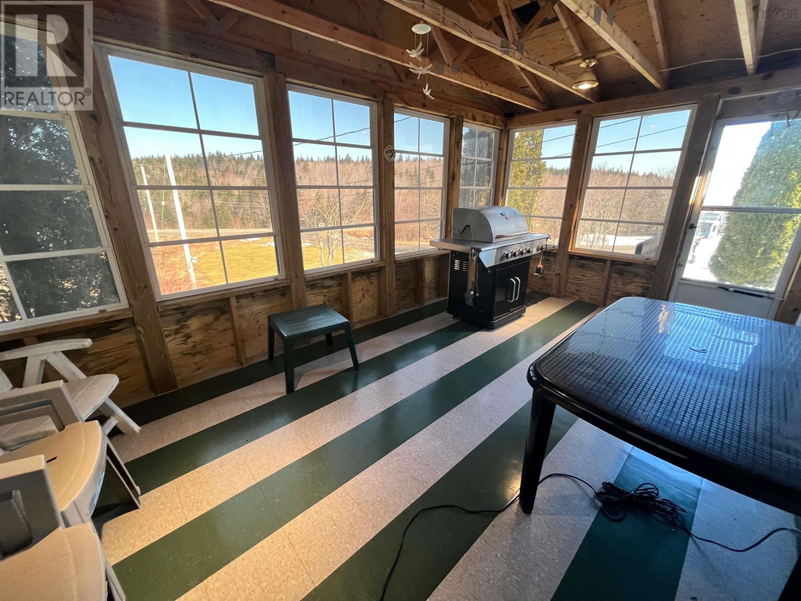 12 Pineview Road, Sunnyville, Nova Scotia B0H1N0 | REALTOR.ca