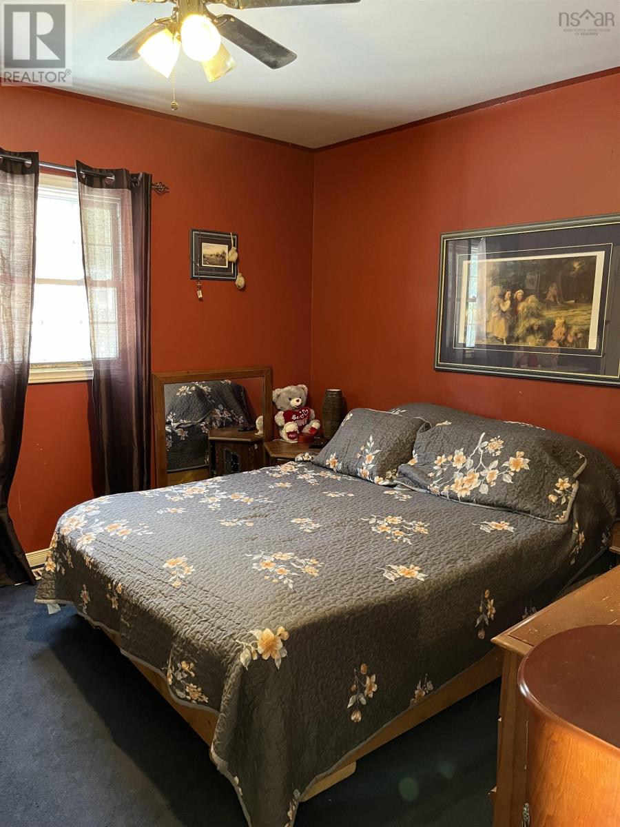 403 Cenotaph Road, West Bay, Nova Scotia B0E3L0 | REALTOR.ca