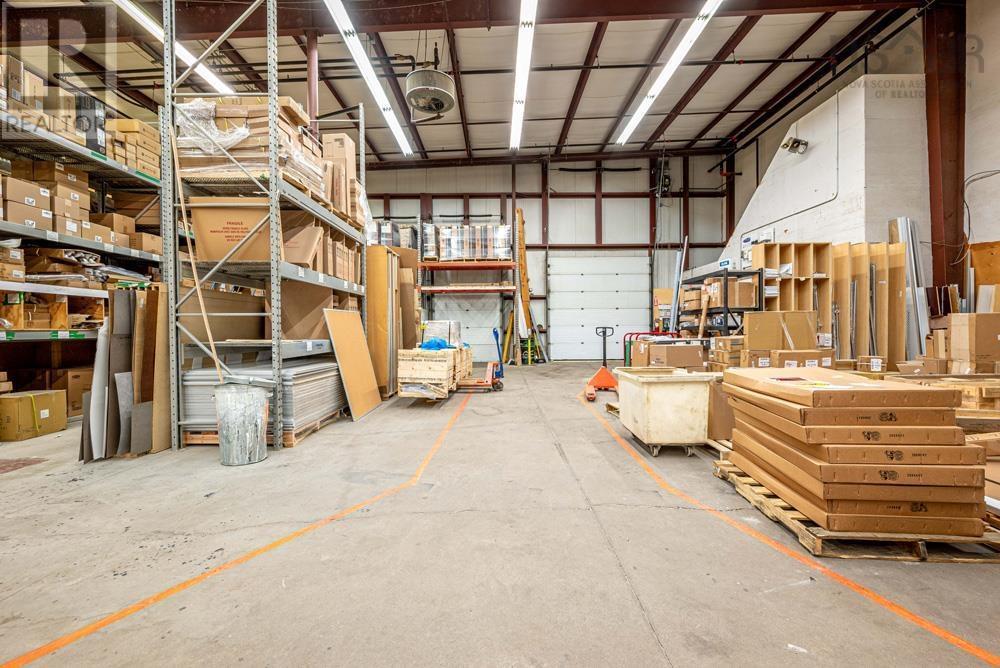 For sale: 20 Raddall Avenue, Dartmouth, Nova Scotia B3B1T2 - 202320511 ...