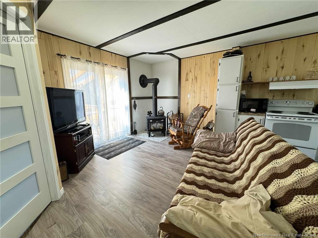 For sale: 84 Eva Road, Kedgwick, New Brunswick E8B2C1 - NB097389 ...