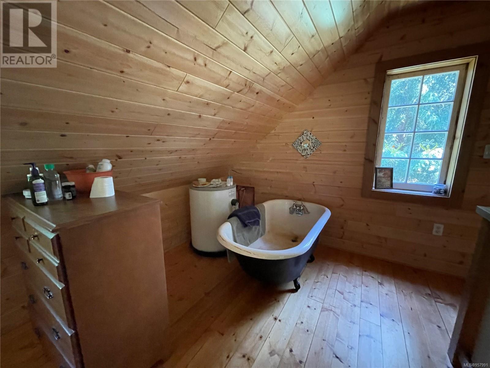 For sale: 674 Weathers Way, Mudge Island, British Columbia V0V0V0 ...