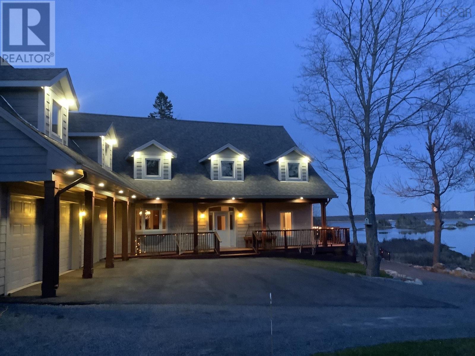 828 Bissett Road, Cow Bay, Nova Scotia B2V2T8 | REALTOR.ca